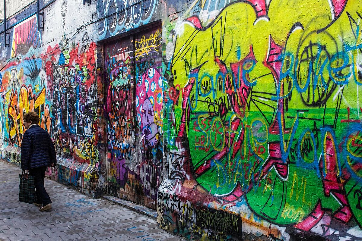 Architecture: Graffiti cleaning: Laser Cleaning Solutions for the ...